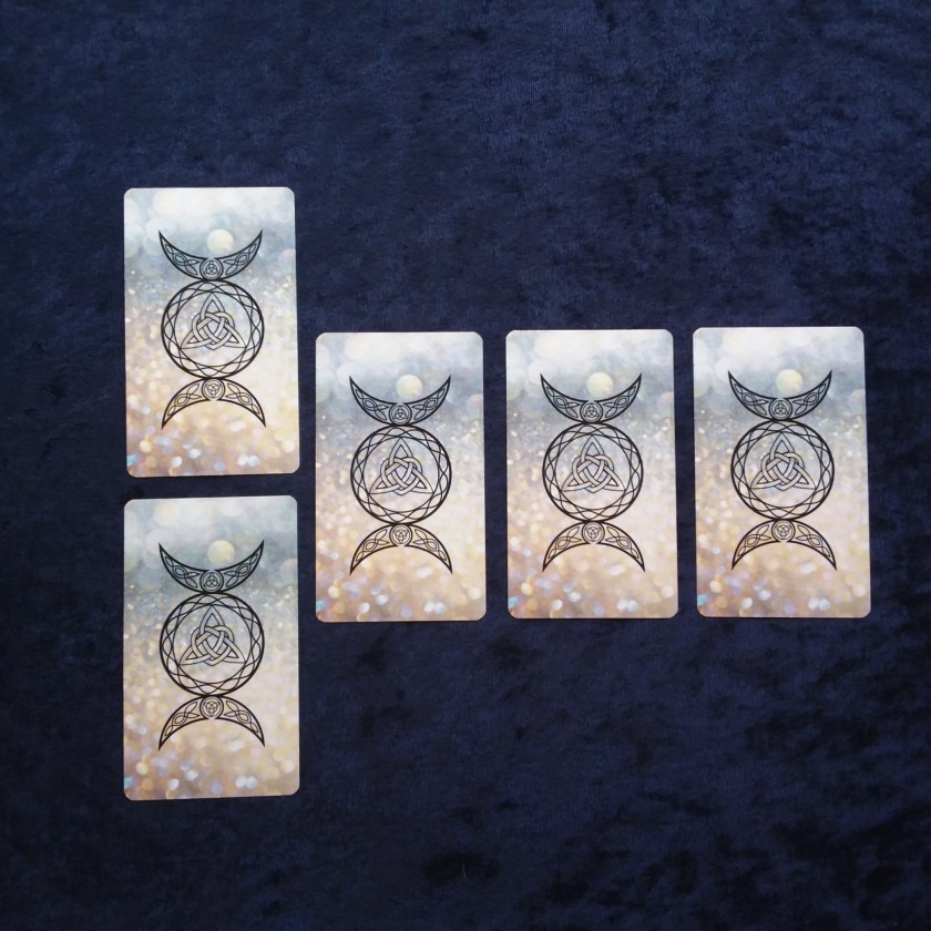 The Layouts Explained – Sage Sips / TaoCraft Tarot